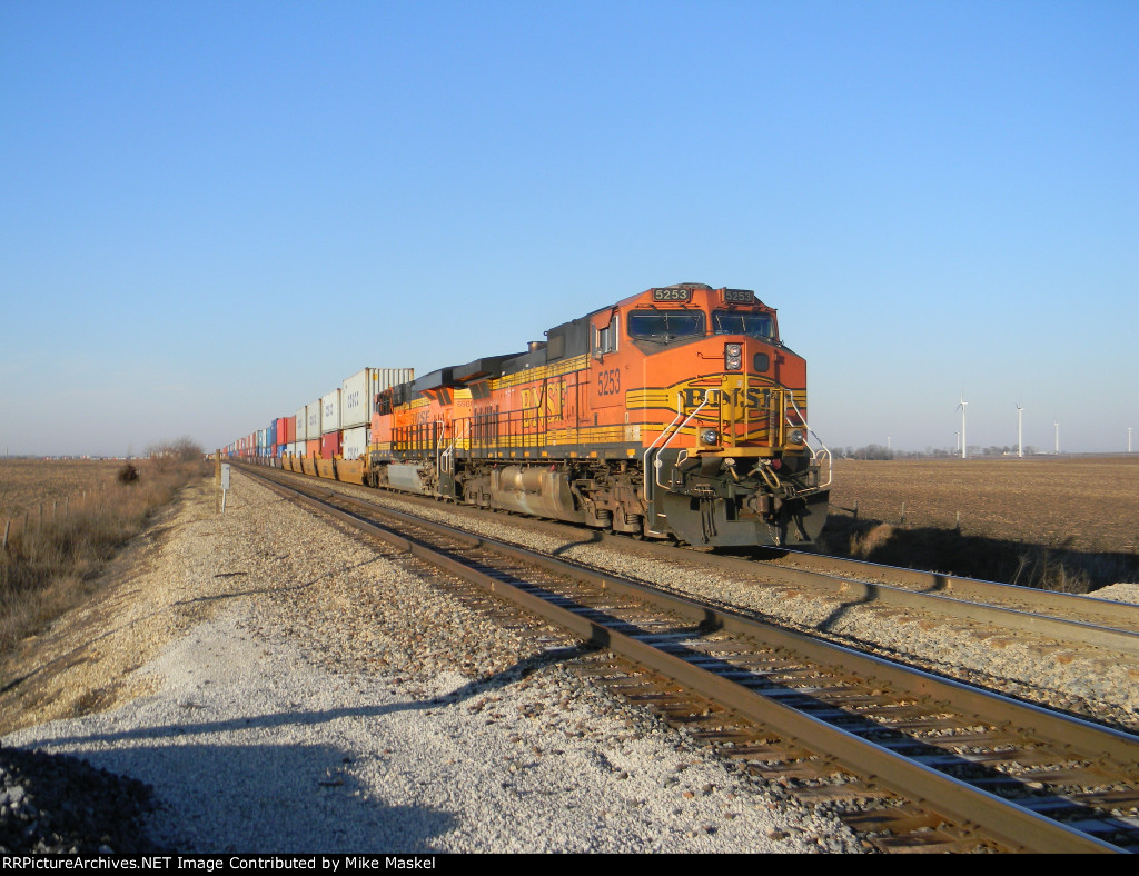 BNSF 5253